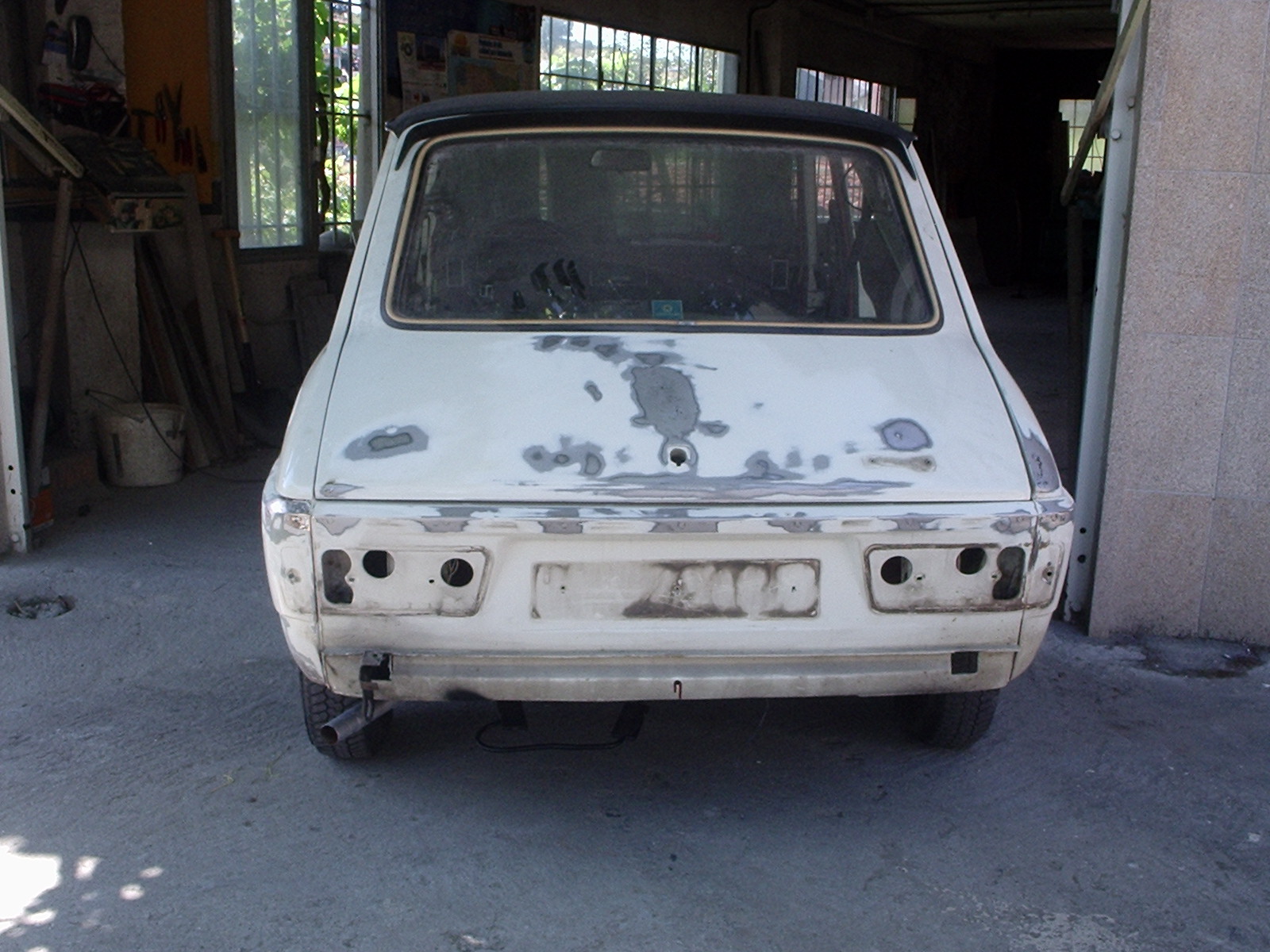 SIMCA 1200 DE ALBERTO: RESTAURACIÓN DE CHAPA Y PINTURA