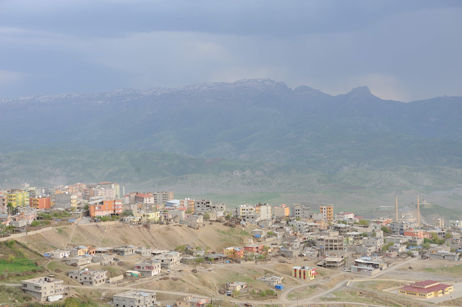 Murat Yalçıntaş: Şırnak'ta okul açtık, şehit erimizi andık