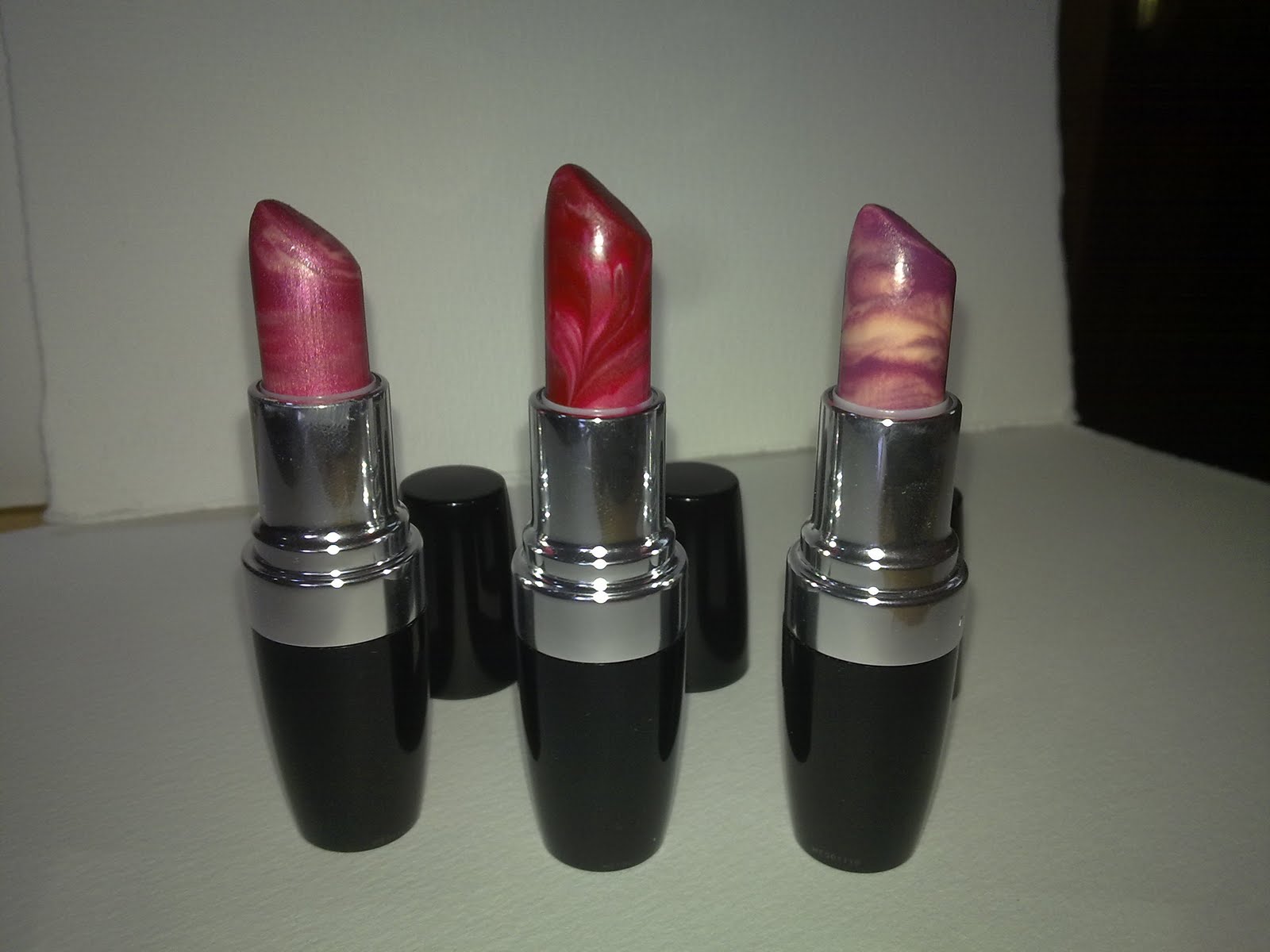 Dollfie make up: Pintalabios / Labiales Avon