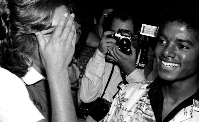 Intimate Photos of Michael Jackson and Tatum O' Neal at a Party in 1979 ...