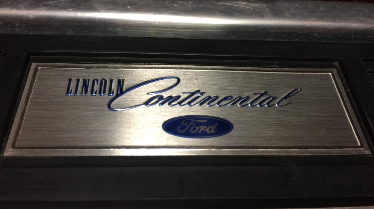 CLASSICS FOR SALE: 1979 LINCOLN CONTINENTAL WILLIAMSBURG TOWN CAR ...