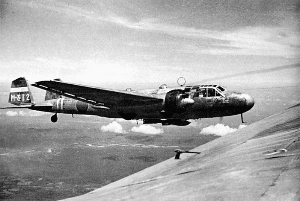 Airplanes in the skies + FAF history: Mitsubishi G3M