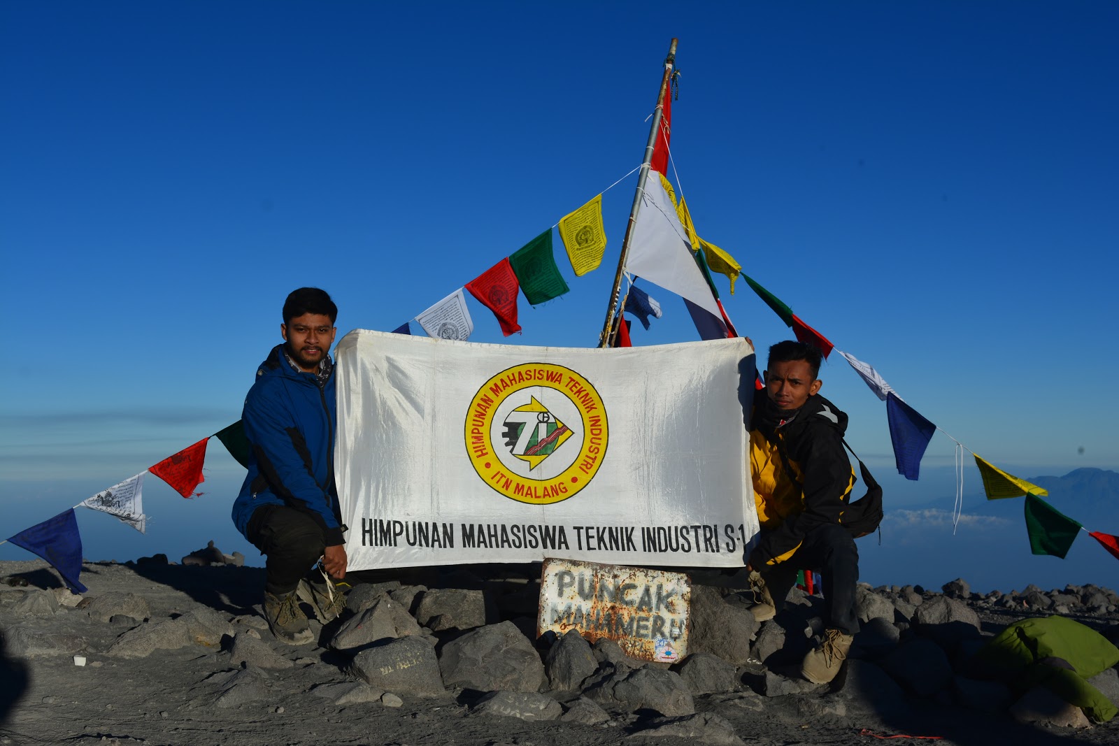 Rute dan Jalur Pendakian Gunung Semeru 3.676 mdpl ~ JALUR PENDAKI