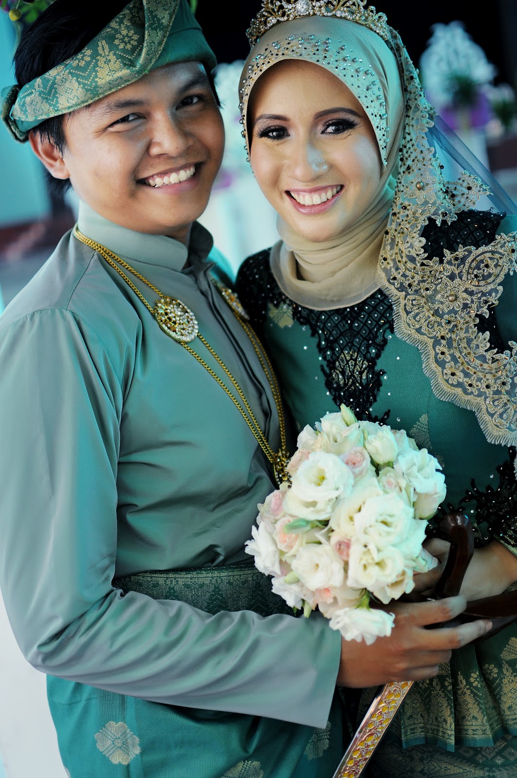 love bubbles: fenomena peplum - review baju reception by rico rinaldi