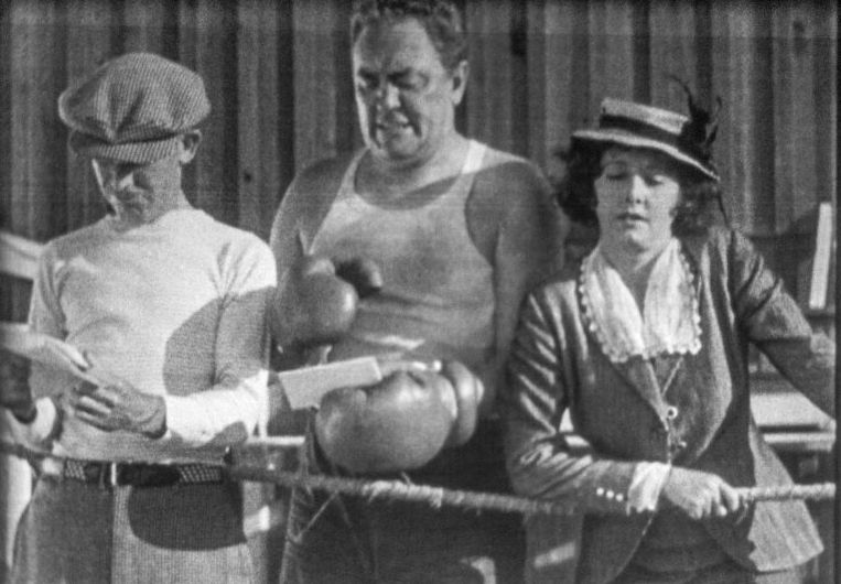 Thrilling Days of Yesteryear: April 2017