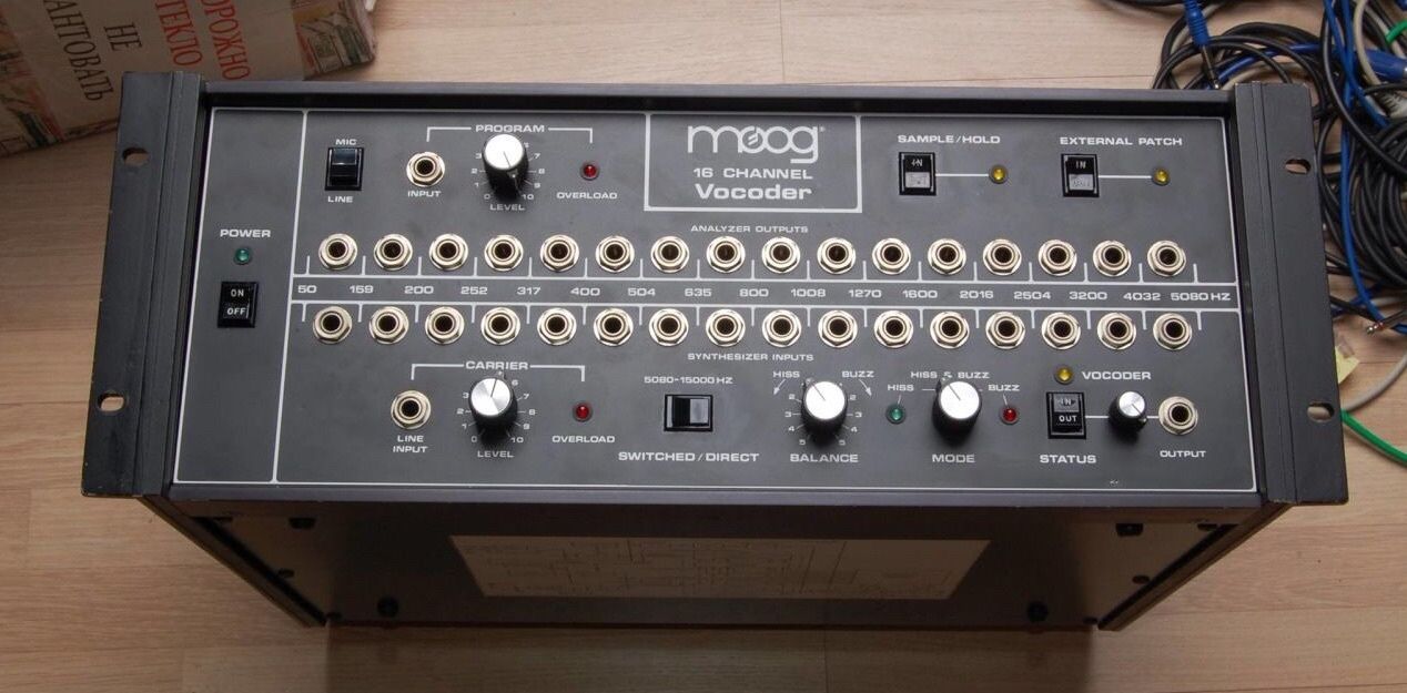 MATRIXSYNTH: ULTRA RARE VINTAGE MOOG ANALOG VOCODER