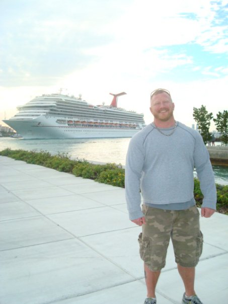 LA PERFECTION FAITE HOMME: ERIC LIEBIG 04