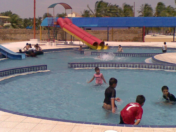 Gharo Water Park 'Sunway lagoon': Tour to Gharo Water Park (Sunway Lagoon)