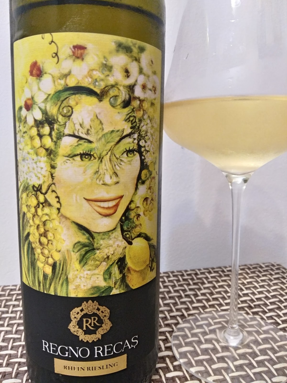Lucruri Bune: Rhein Riesling 2015 Regno Recas (Cramele Recas)