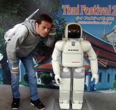 Asimo (japan) VS Hubo (korea): Asimo VS Hubo