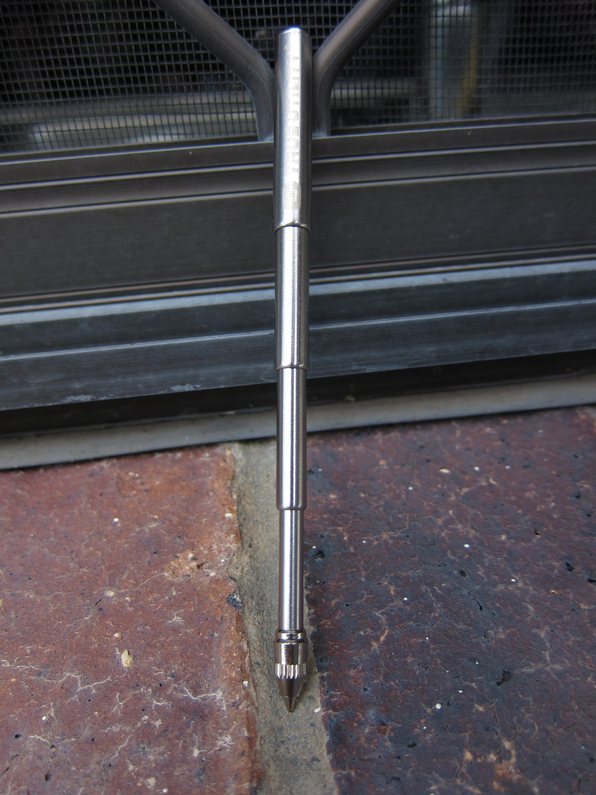 Keychain Pen Review; Picopen vs Telepen | Keychain Gadgets and Pocket Tools