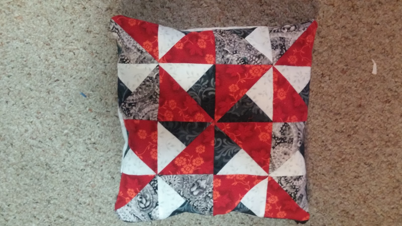 Kaelyn's Creative Studio: Repurposing Quilt Blocks