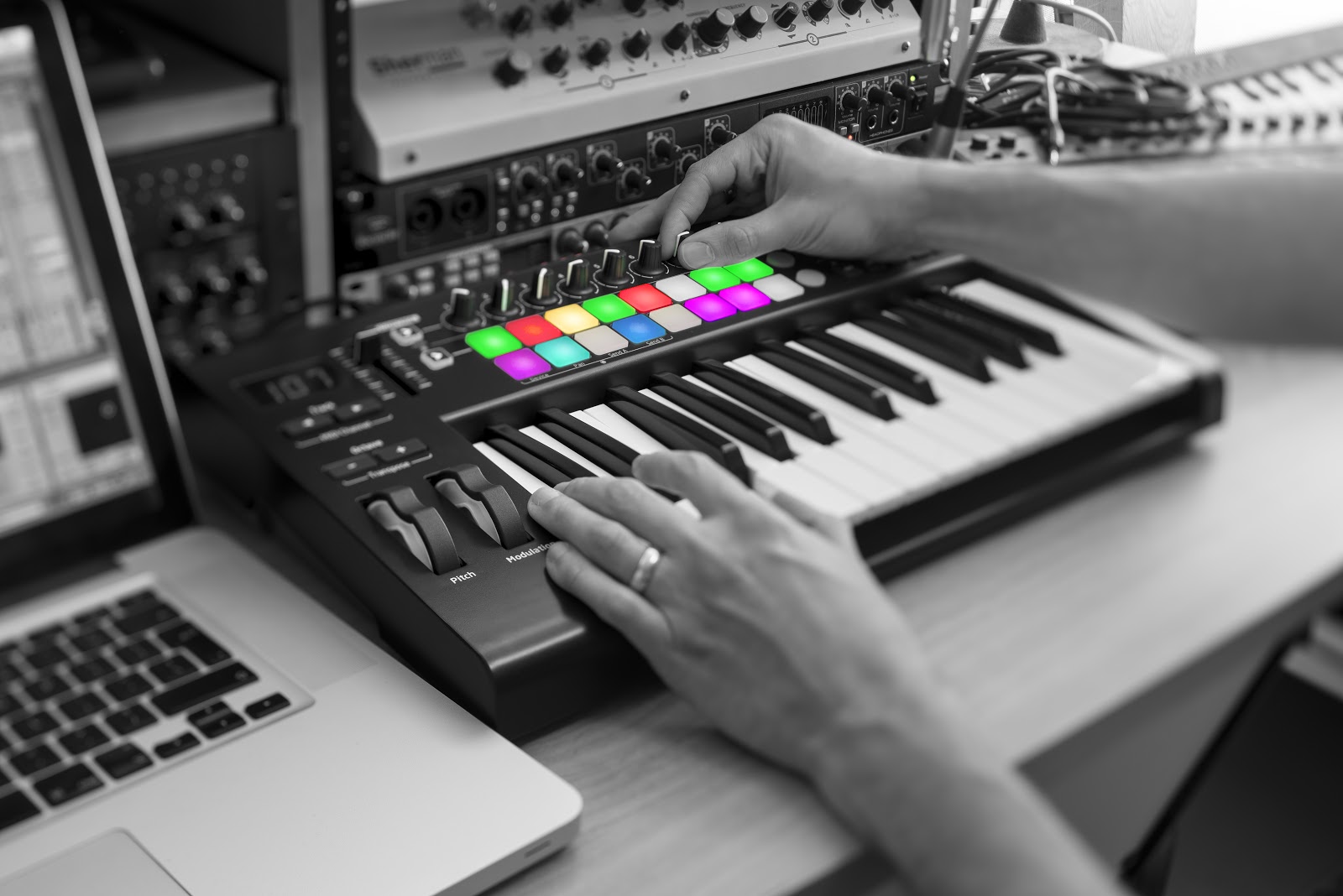 MATRIXSYNTH: Novation Launchkey Now Available