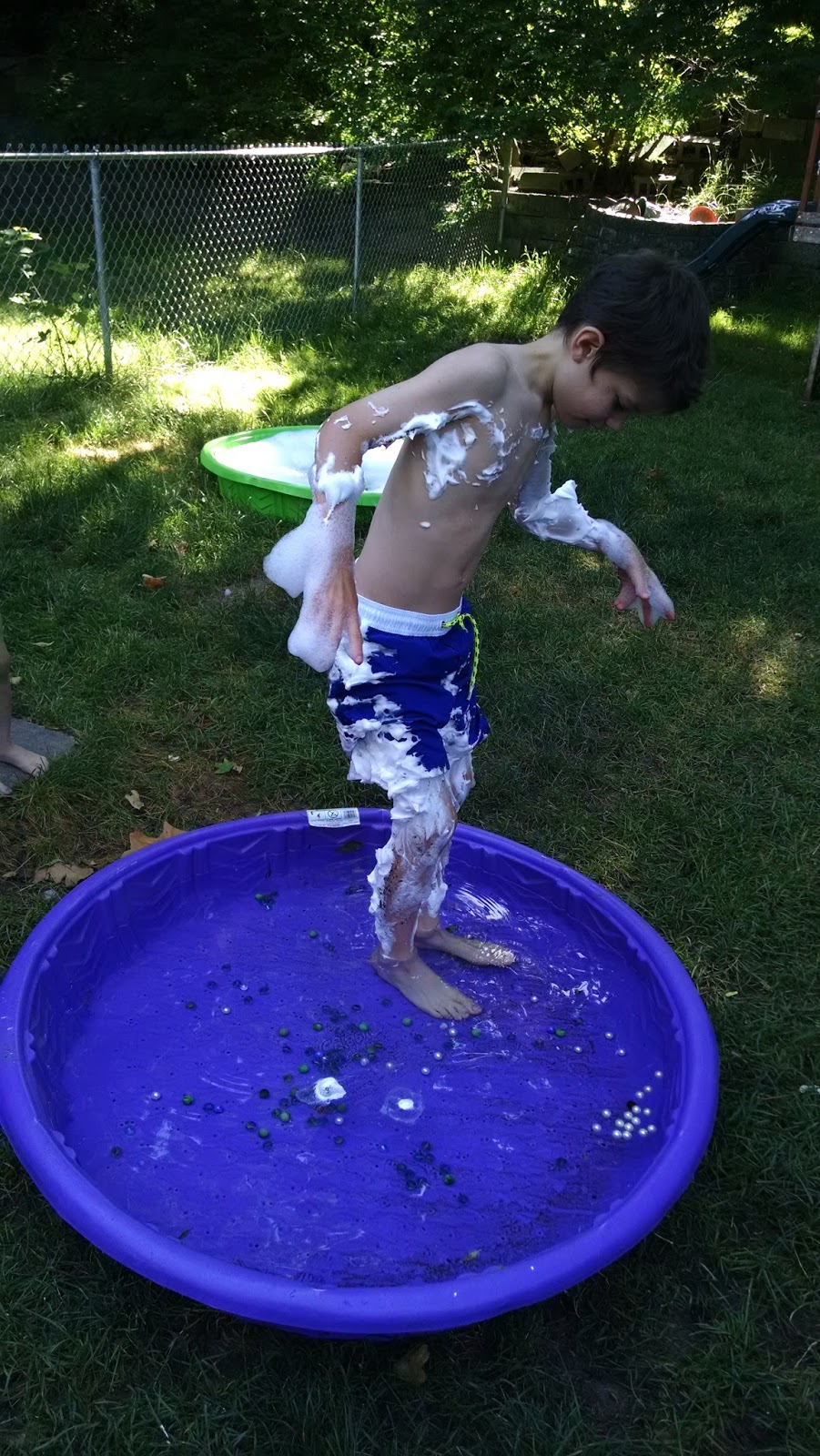Kidspert: Create An Obstacle Course In Your Backyard With Kiddie Pools