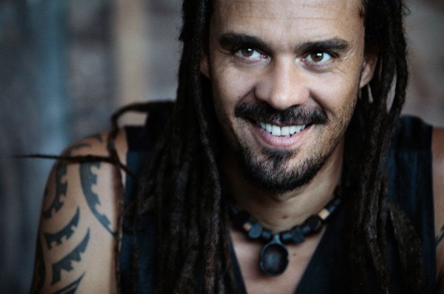 Michael Franti Takes Us Behind New Single - I'll Be Waiting