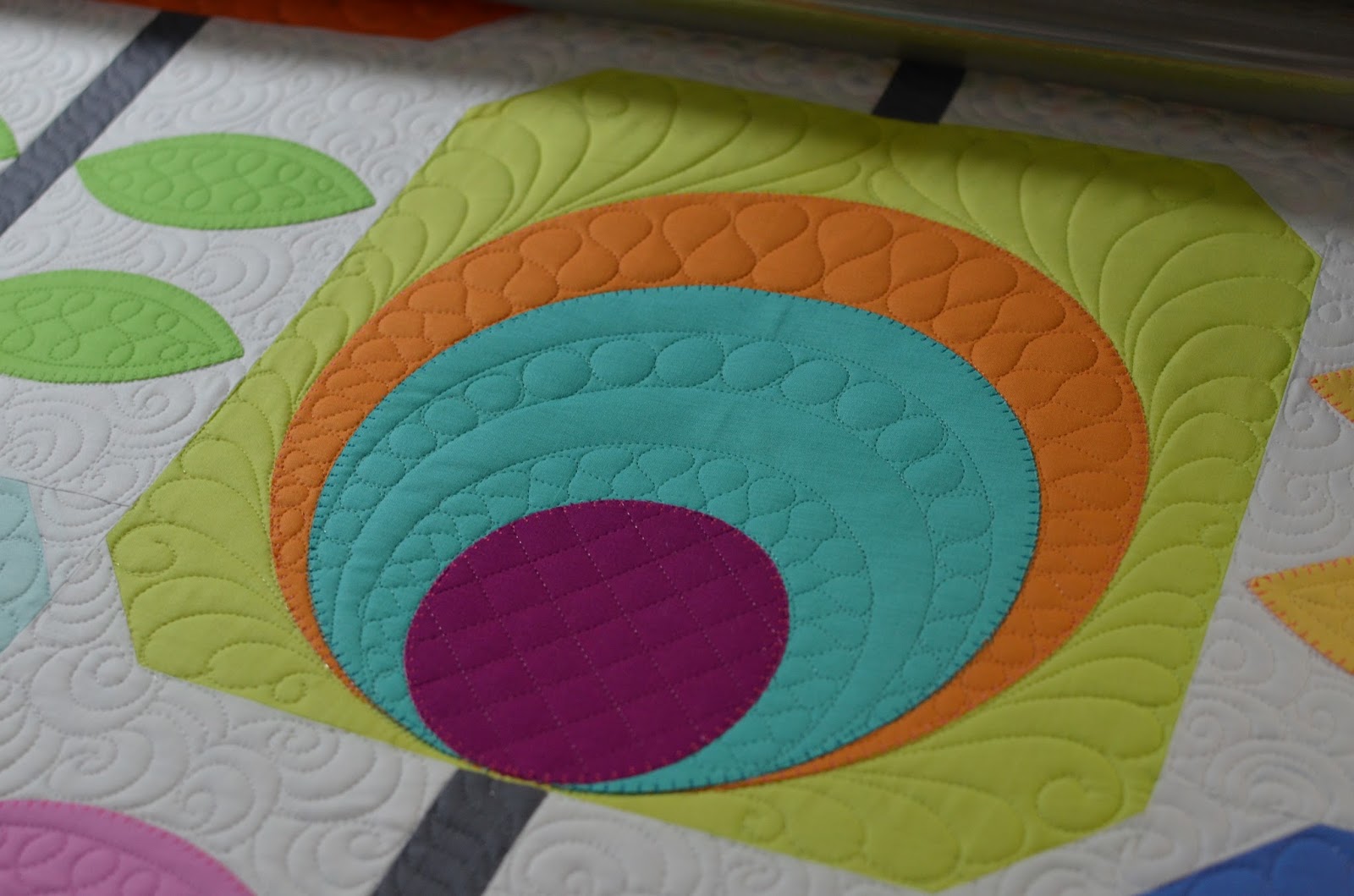 Oh Sew Loved: Flower Power Quilt for Swirly Girl's Designs