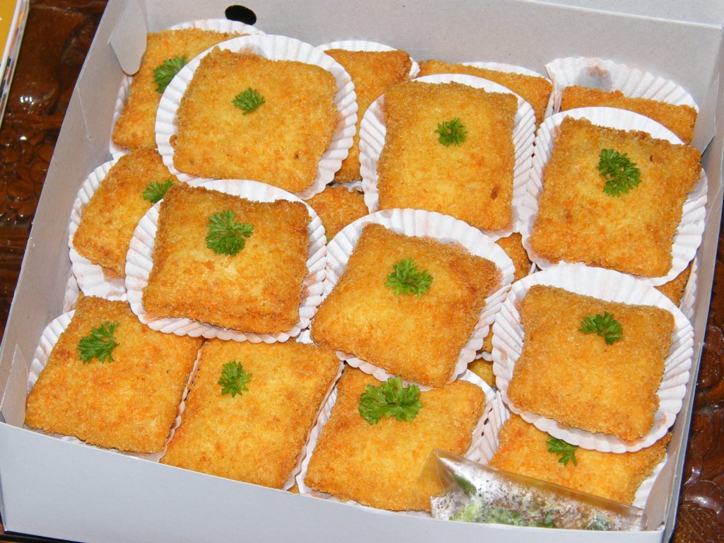 Makanan Khas Indonesia dan Eropa: Kue Basah