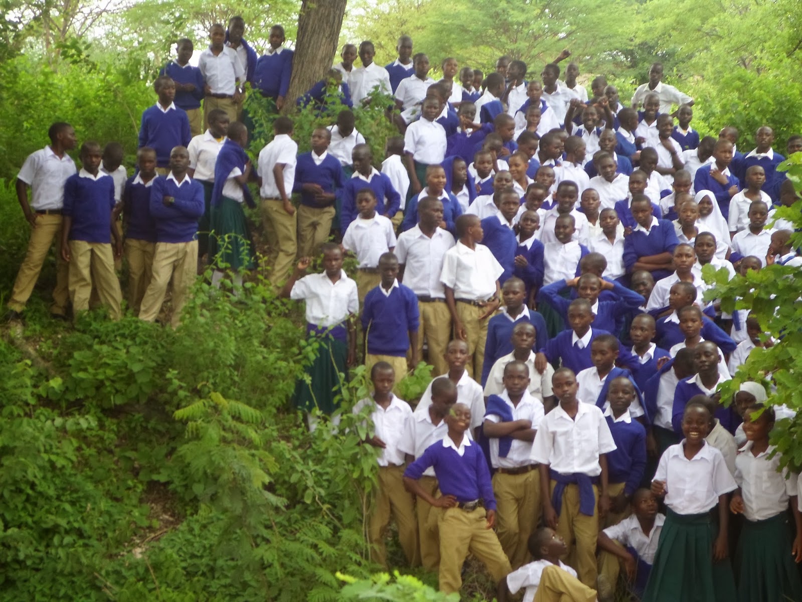 Nyerere High School Migoli : WANAFUNZI WAKIWA SHULENI