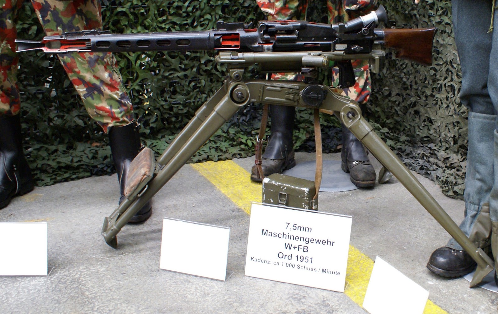 welcome to the world of weapons: MG51