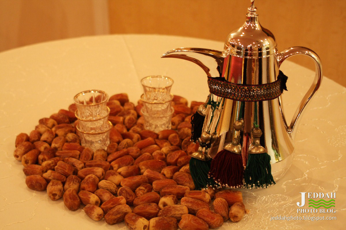 Jeddah Photo Blog: Traditional Arab Dallah