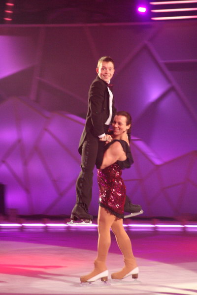 Interesting lift ~ Women Lifting Men