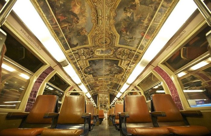 Pix Grove: The Interior of Paris - Versailles Train