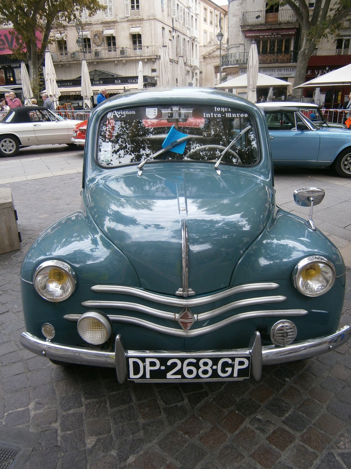 BeyondThePale: Old French Cars
