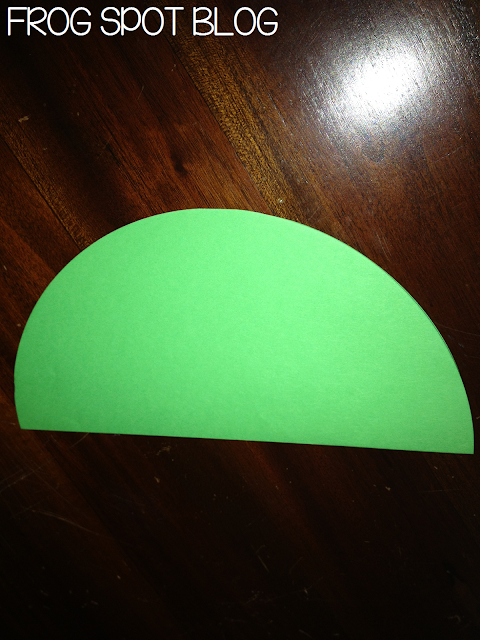 FREE Green Paper Circle Christmas Tree Craft | From the Pond