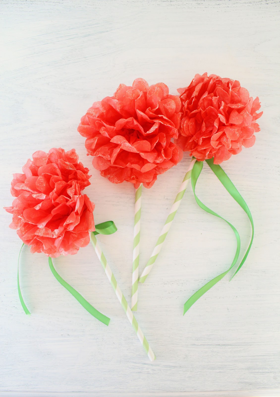 Icing Designs: DIY hand-glittered mini paper pom fairy flower wands