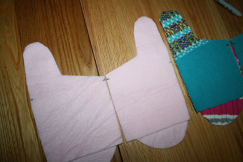 Honeybunch Boutique: Sweater Mitten Tutorial