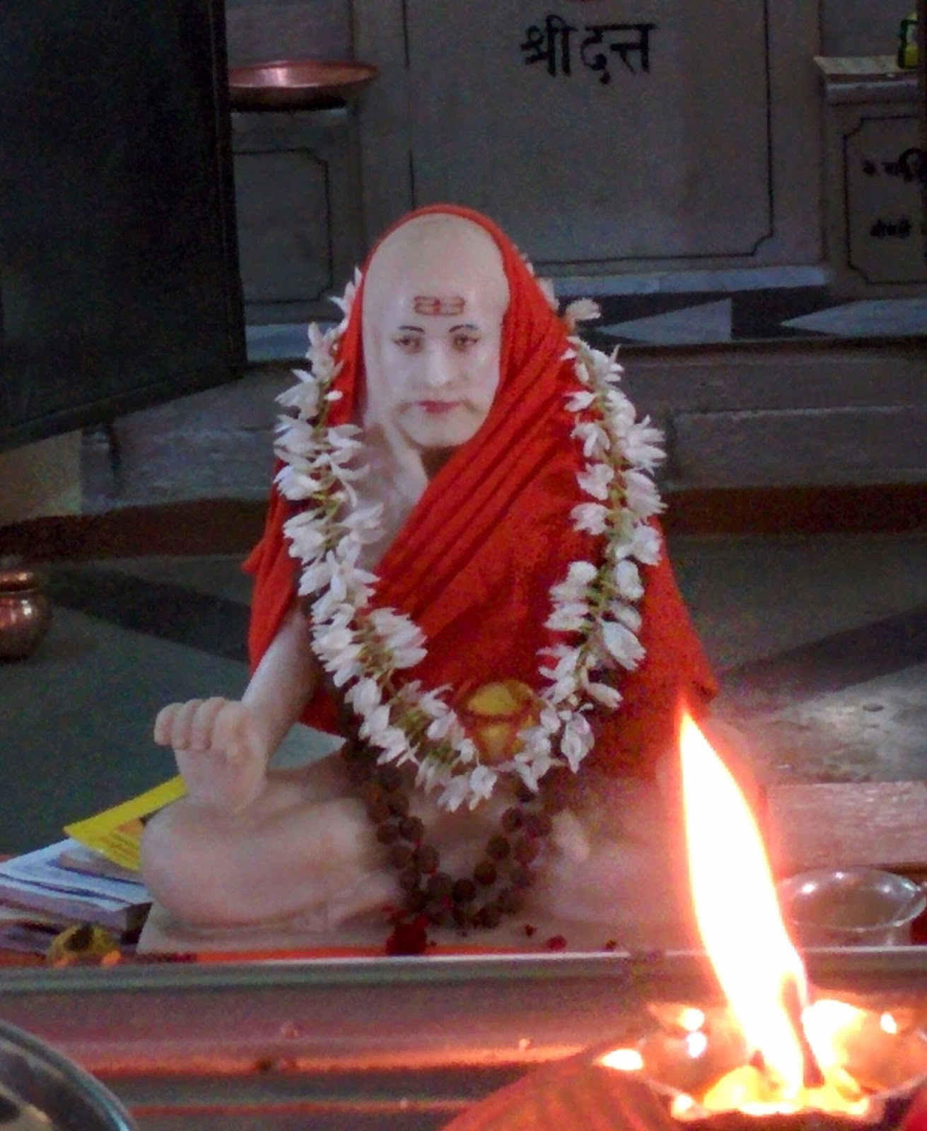 Sri Vasudevanand Saraswati (Tembe) Swami Maharaj Guru Charitra: Na ...