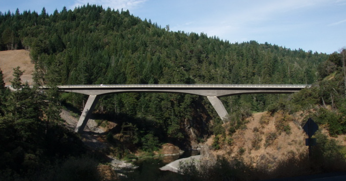 Bridge of the Week: Mendocino County Bridges: Confusion Hill Bridges Carrying Highway 101 across ...
