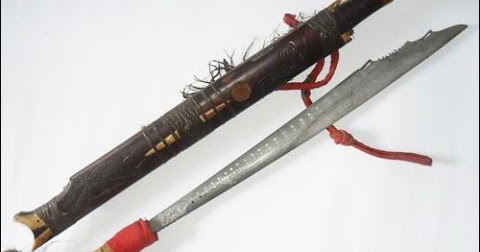 Misteri Pedang Mandau Suku Dayak, Salah Satunya Bisa Melayang Secara Gaib