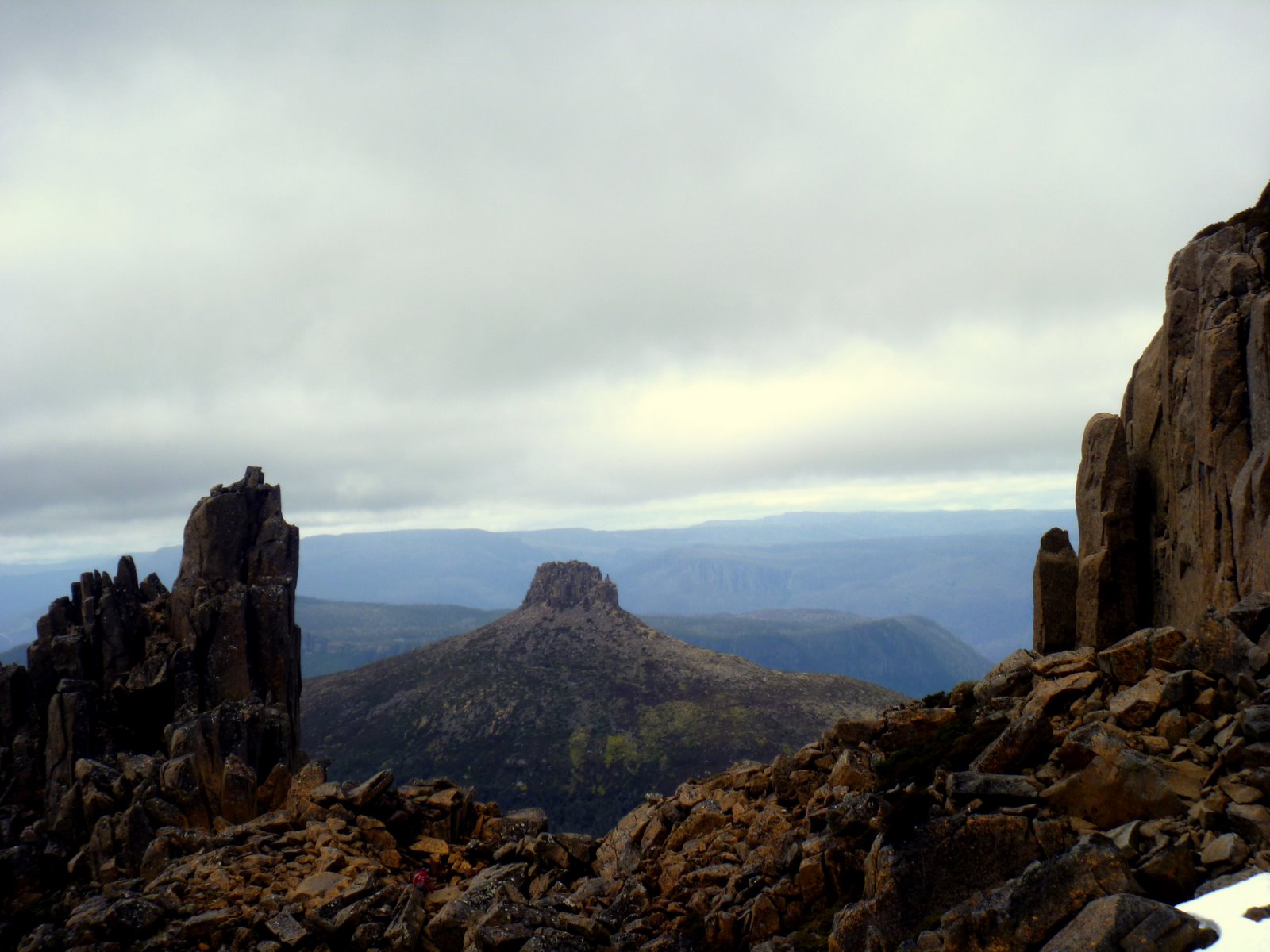 Margaretha Fortmann: The top of the world (Mount Ossa Summit)