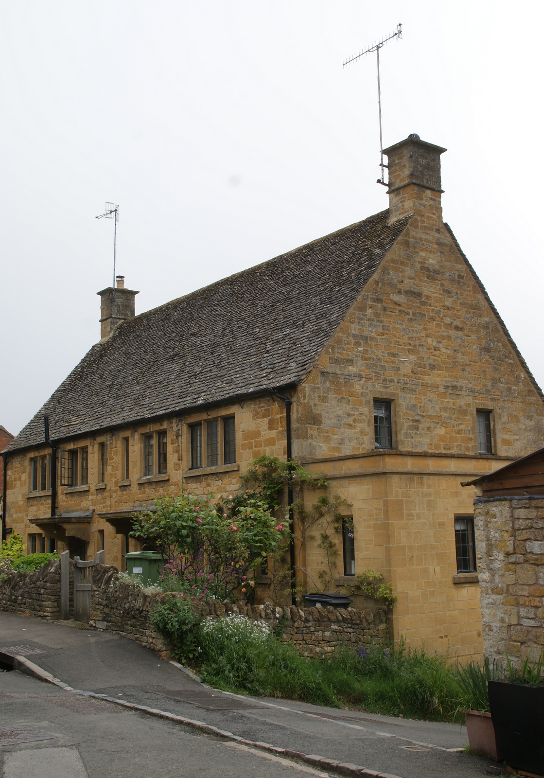 Organic Garden Dreams: The Beautiful Village of Blockley in the ...