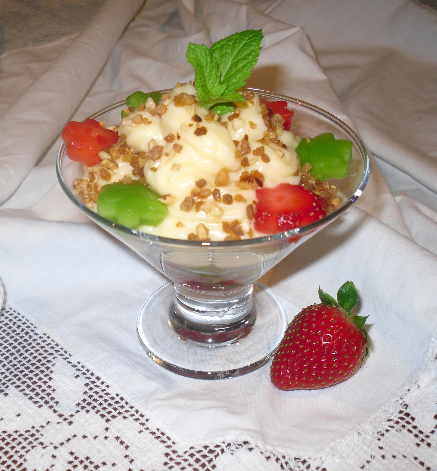 RECETAS DE MI MADRE Y MIAS: Macedonia de frutas con crema pastelera