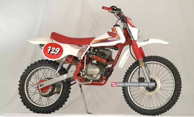 KABAR MOTOR KITA: trail Honda GL 100 Vintage Style