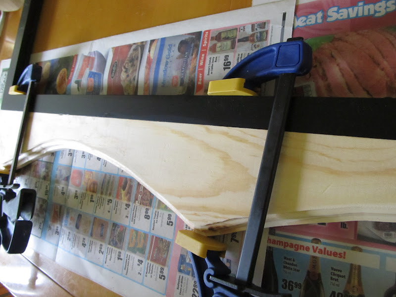 A Lott Of Ideas: { squiggly bracket picture frame }