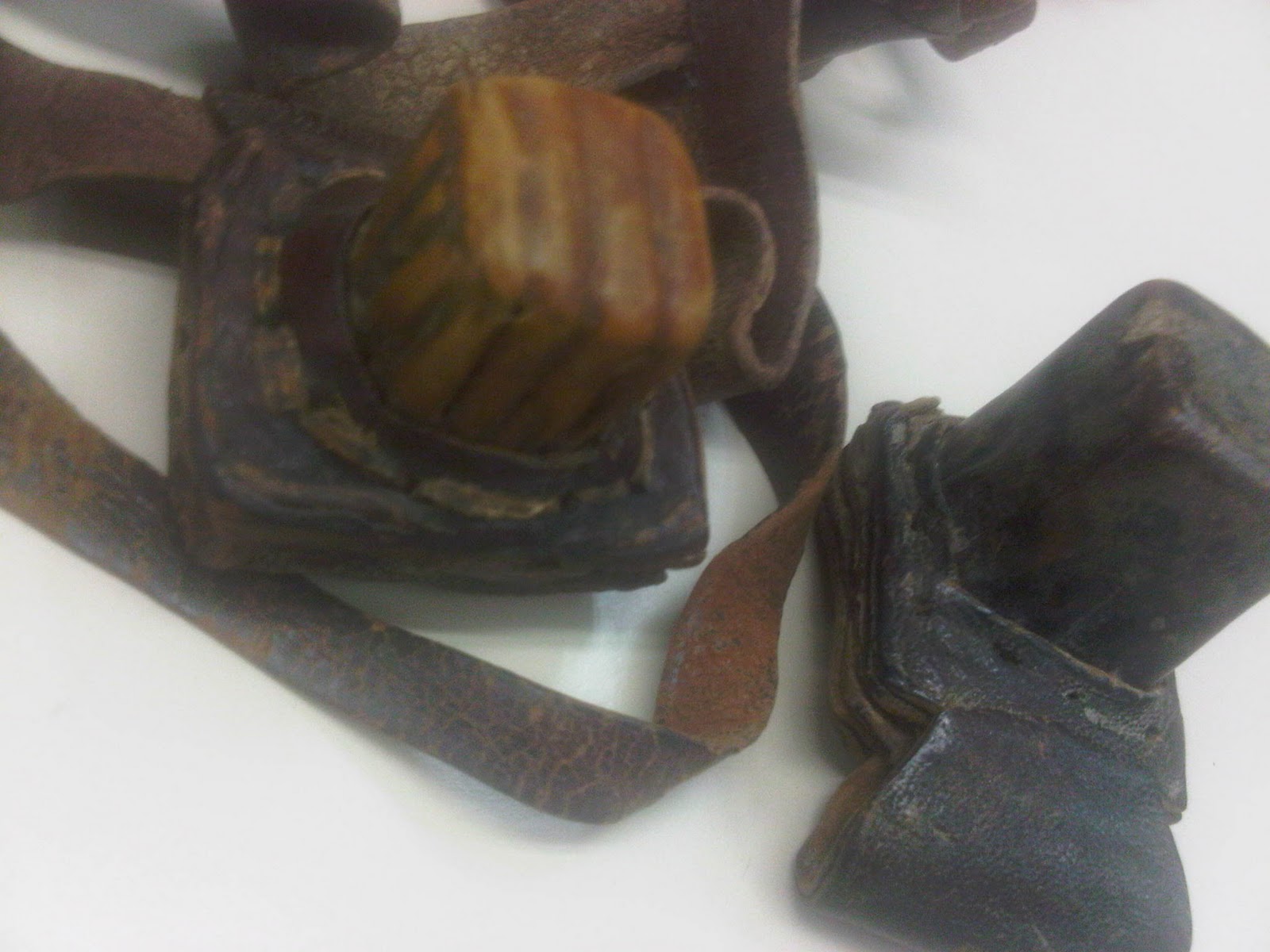 YK's Sofer Blog - Jewish Scribe: Ancient Tefillin