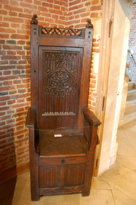 St. Thomas guild - medieval woodworking, furniture and other crafts ...