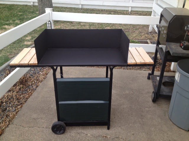 TOPONAUTIC Outdoor News-Events-Recipes: DIY Dutch Oven Cooking table