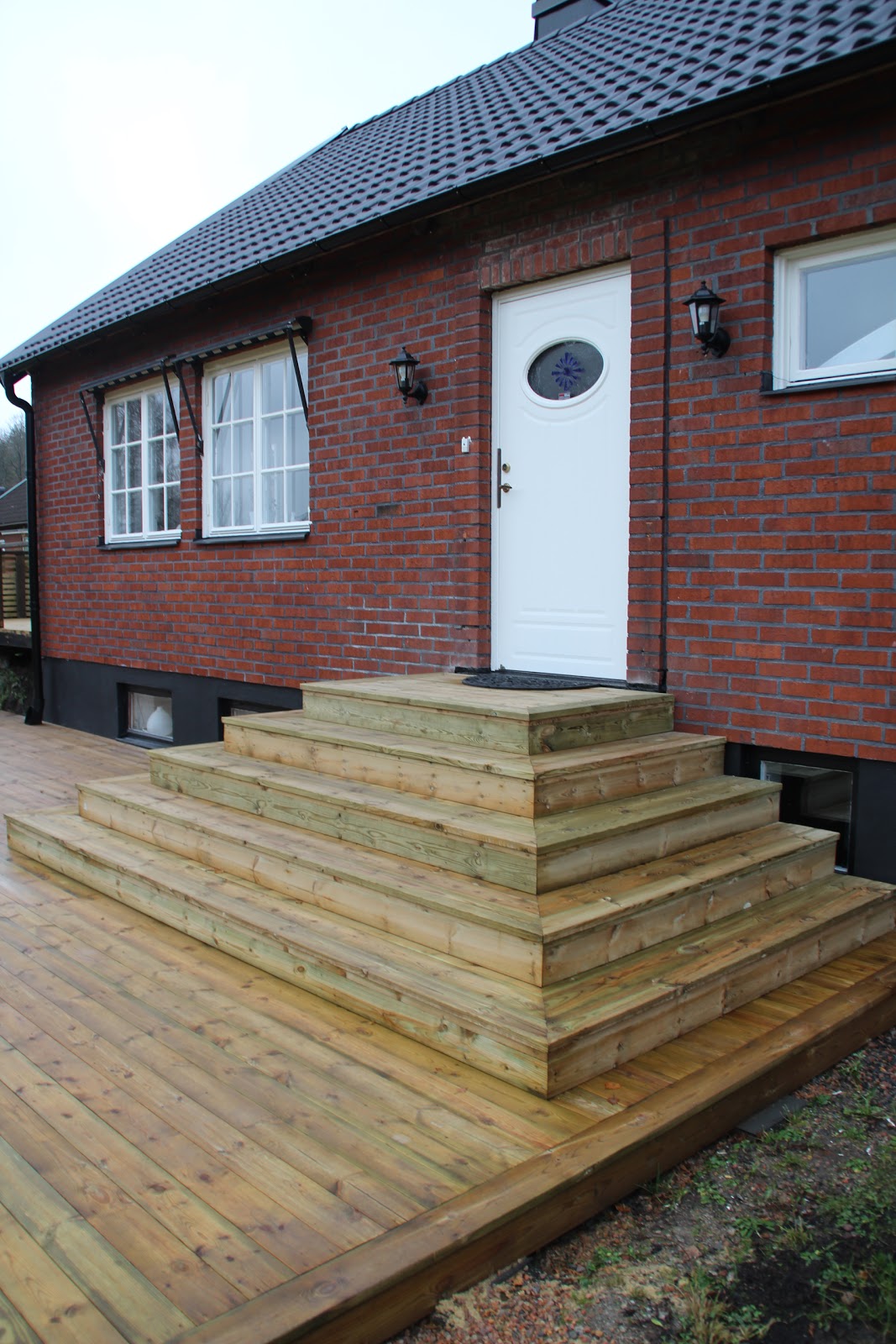 Bellas väg tillbaka: Bygga entrétrappa - check!