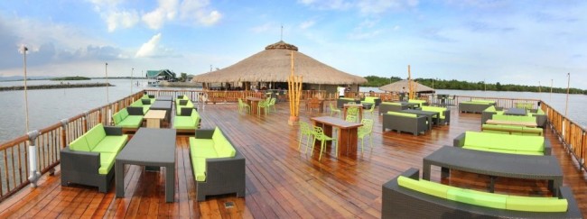 Lantaw Floating Restaurant - Taste the Difference in Cebu