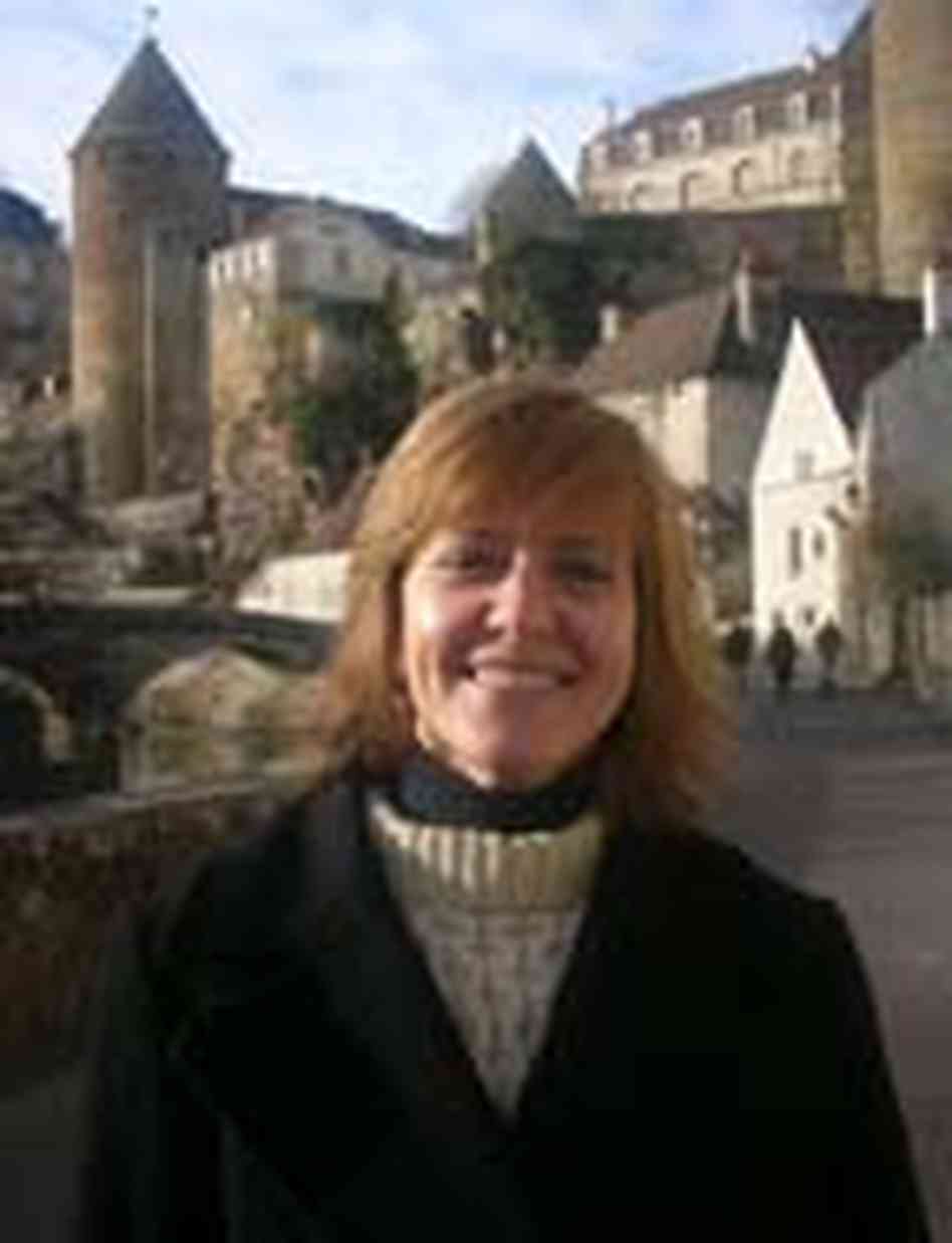 Besos and Bubbly: NPR Crush: Eleanor Beardsley