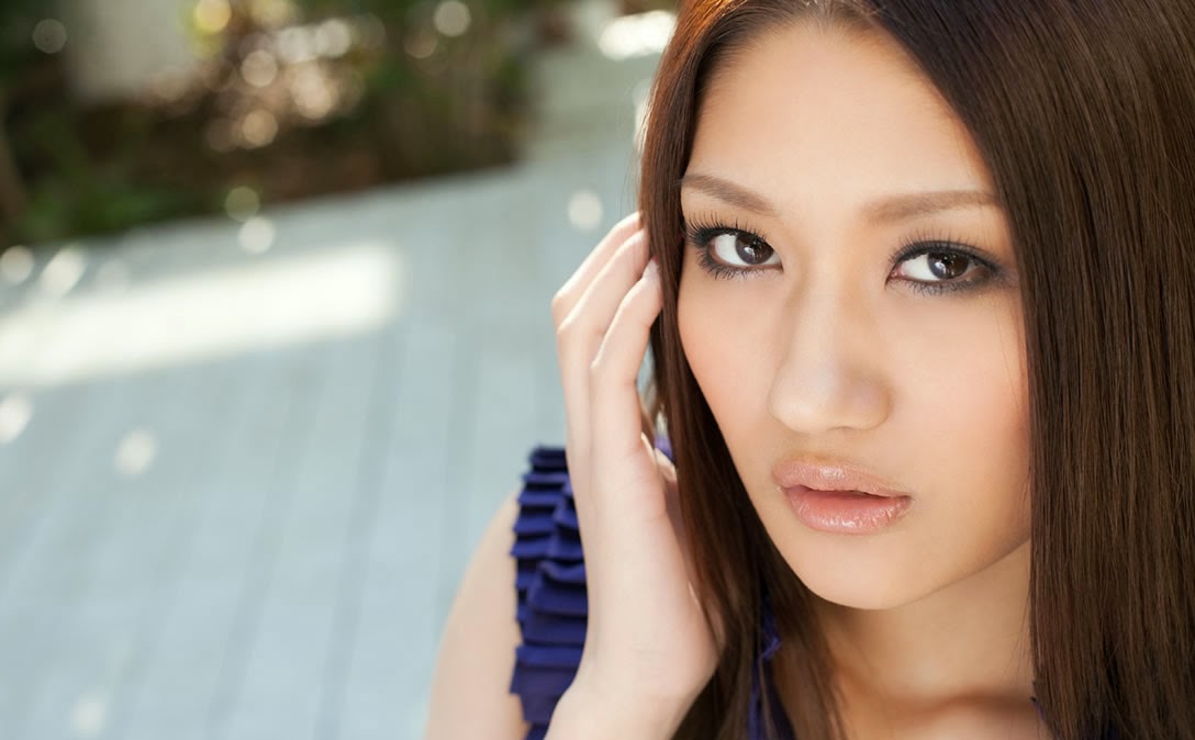 Asian Girl's: Luna Fujimoto.....