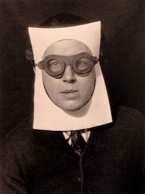 Masks | Man Ray, 1924 - 1948 - C o c o s s e