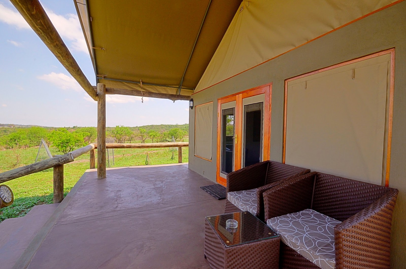 Far and Wild Safaris Blog: Springbok Lodge, Nambiti Game Reserve ...