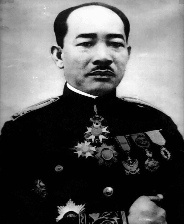 The Mad Monarchist: Royal Profile: Prince Phetsarath of Laos