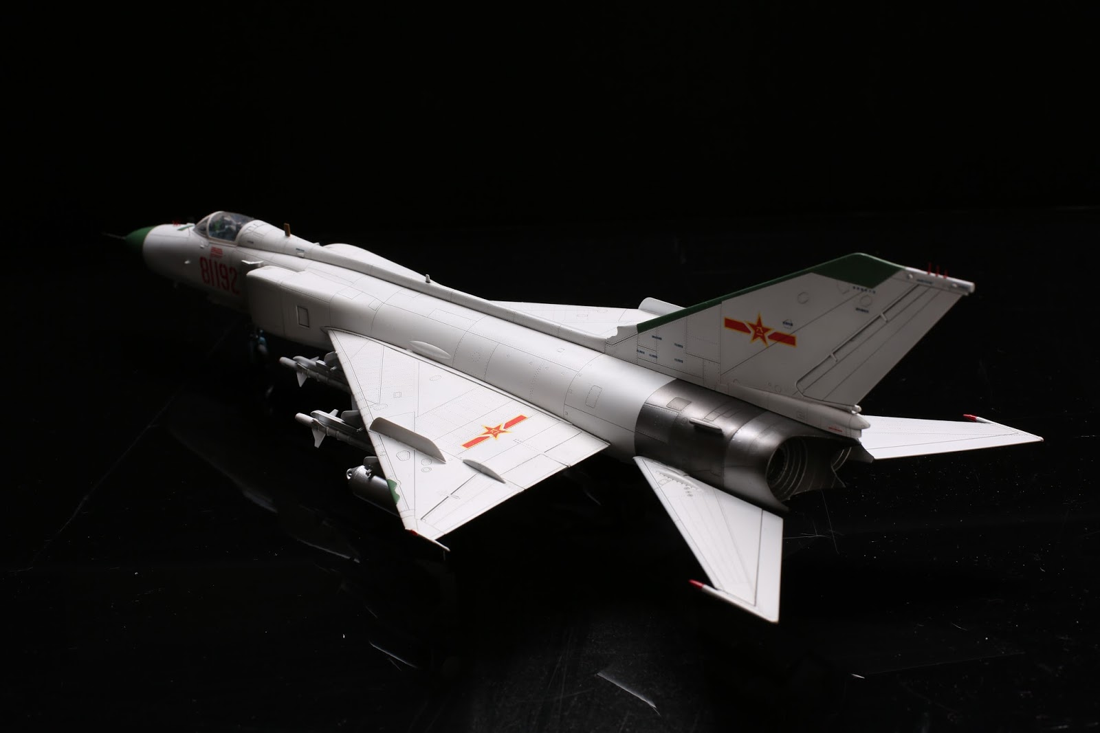 Tommy's Fantastic Models World: Trumpeter 1/48 J-8II 81192(Chinese Hero ...