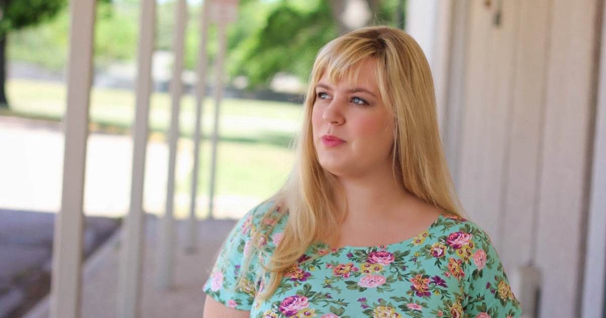 Idle Fancy: Miss Mona Catches a Bouquet: Colette Moneta